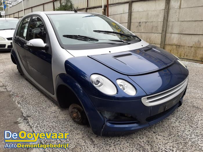 Smart Forfour 1.5 16V Sloopvoertuig (2004, Metallic, Zwart, Blauw)