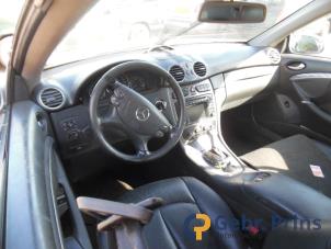 Mercedes CLK (R209) 3.2 320 V6 18V (sloop, bouwjaar 2003, kleur Grijs ...