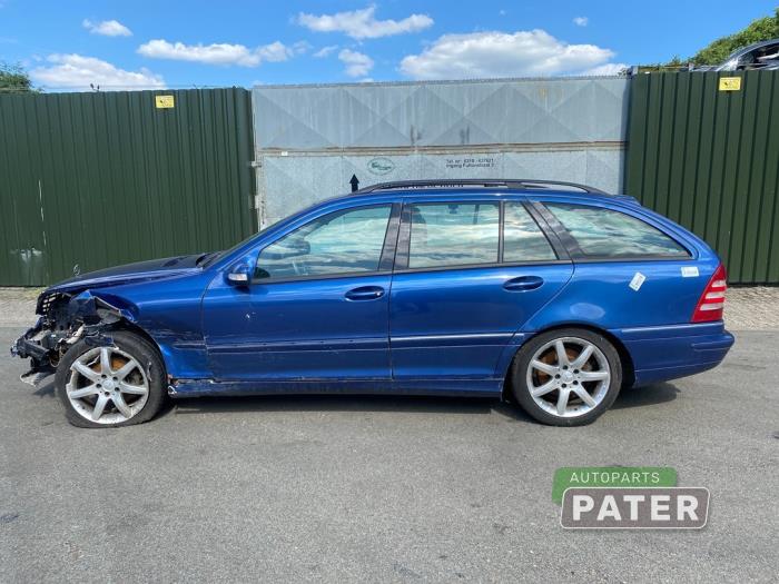Mercedes C Combi 2.2 C-200 CDI 16V Sloopvoertuig (2004, Blauw)