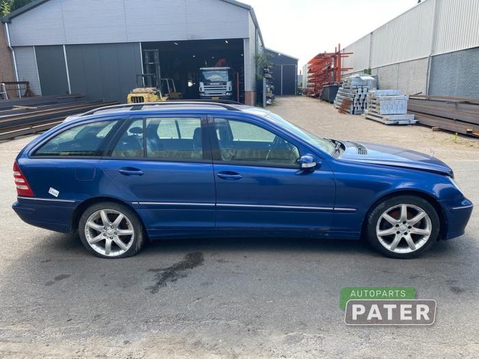 Mercedes C Combi 2.2 C-200 CDI 16V Sloopvoertuig (2004, Blauw)