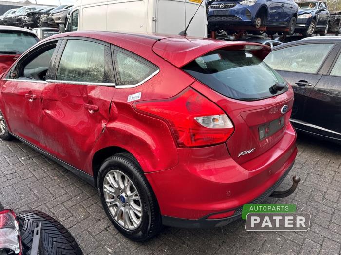 Ford Focus 3 1.6 Ti-VCT 16V 125 Sloopvoertuig (2011, Rood)