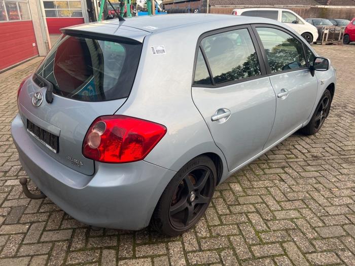 Toyota Auris 2.2 D-CAT 16V Sloopvoertuig (2009, Blauw)