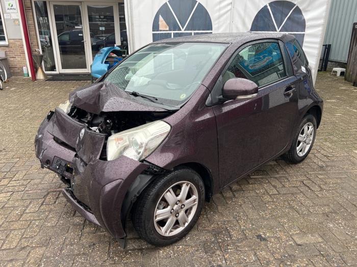 Toyota iQ 1.0 12V VVT-i Sloopvoertuig (2009, Paars)