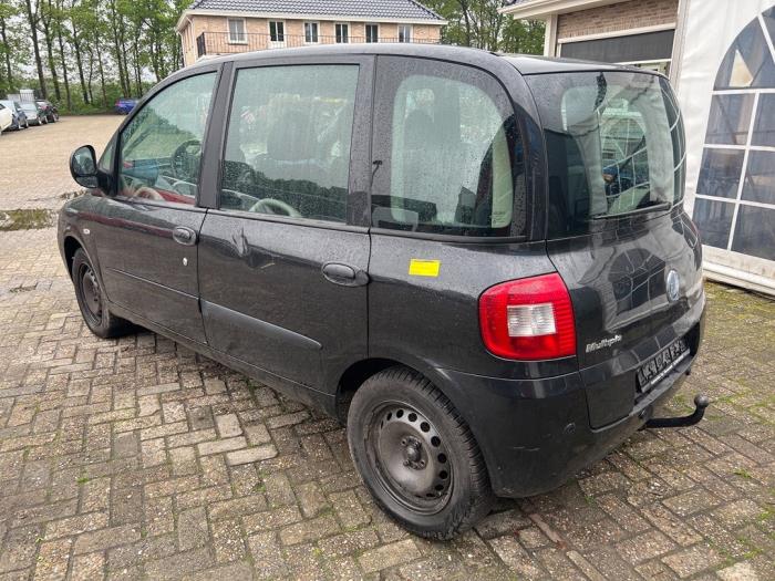 Fiat Multipla 1.6 16V 100 SX,ELX Sloopvoertuig (2006, Zwart)