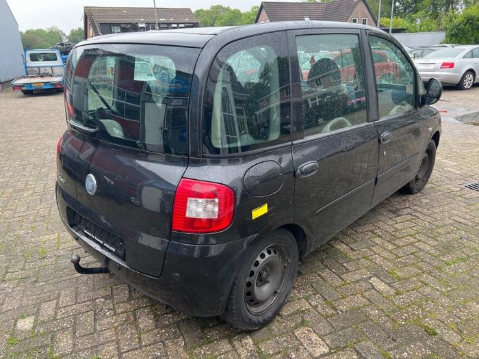 Fiat Multipla 1.6 16V 100 SX,ELX Sloopvoertuig (2006, Zwart)