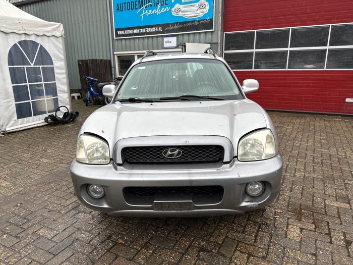 Hyundai Santa Fe I 2.0 CRDi 16V 4x4 Sloopvoertuig (2003, Grijs)