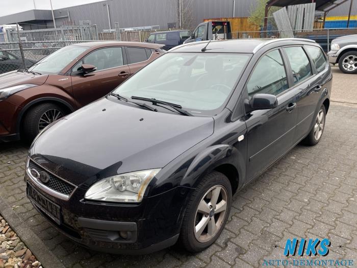 Ford Focus 2 Wagon 2.0 16V Sloopvoertuig (2005, Zwart)