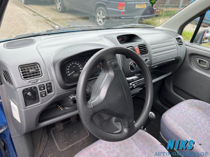 Suzuki Wagon R 1 3 16V Sloopvoertuig 2001 Blauw 