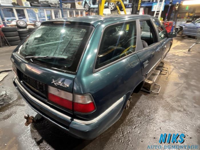 Citroen Xantia Break 1.8i 16V Sloopvoertuig (2000, Groen)