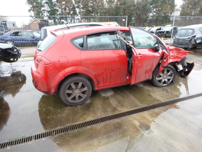 Seat Leon 1.6 Sloopvoertuig (2006, Rood)