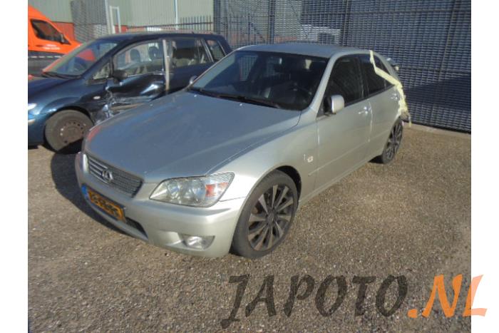 Lexus IS 300 2000