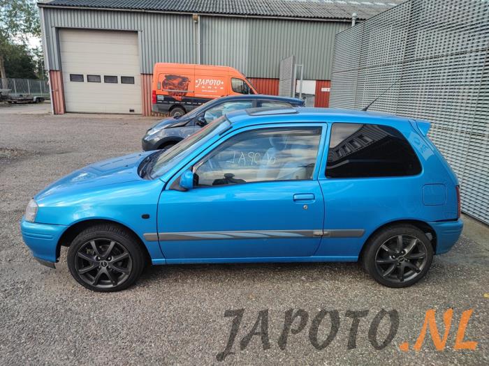 Toyota Starlet 1.3,XLi,GLi 16V Sloopvoertuig (1997, Blauw)