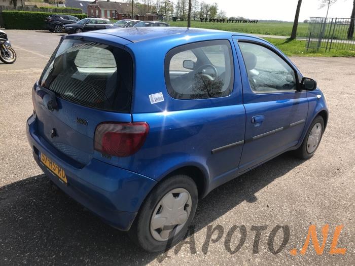 Toyota Yaris 2001