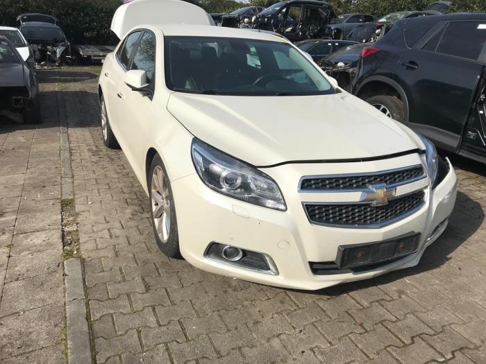 Chevrolet Malibu 2.0 D 16V Sloopvoertuig (2013, WIHTE DIAMOND PEARL /TRIC)