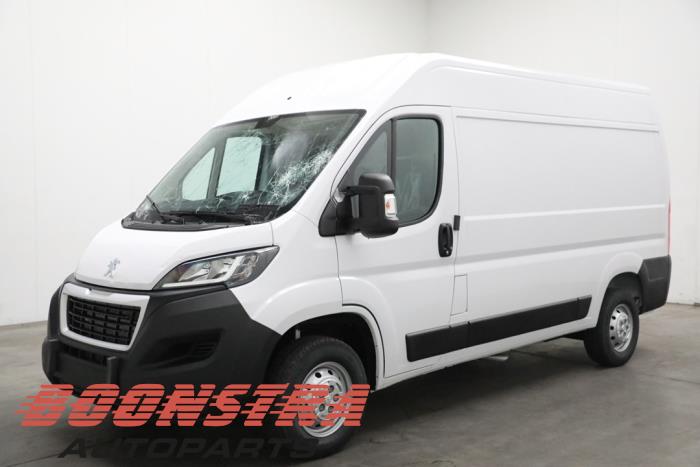 Peugeot Boxer 2.2 Blue HDi 120 Sloopvoertuig (2021, Wit)