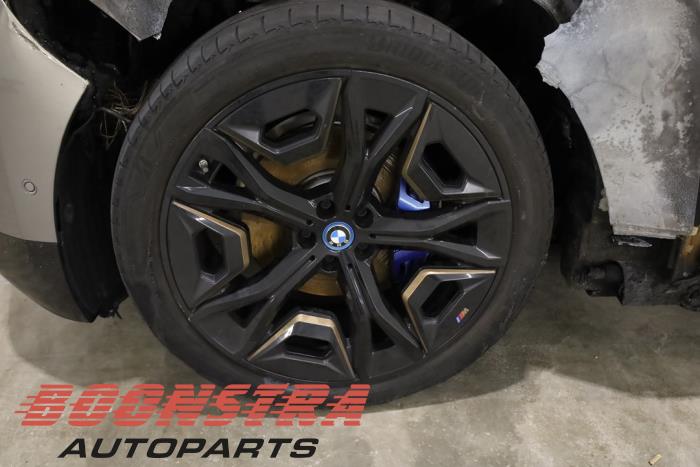 BMW iX xDrive 40 Sloopvoertuig (2023, Grijs) Boonstra Autoparts