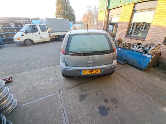 Opel Corsa C 1.3 CDTi 16V Sloopvoertuig (2004, Grijs)