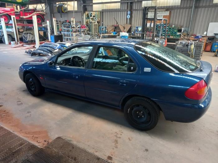 Ford Mondeo II 2.5 V6 24V E2/96 EEC Sloopvoertuig (2000, Blauw)