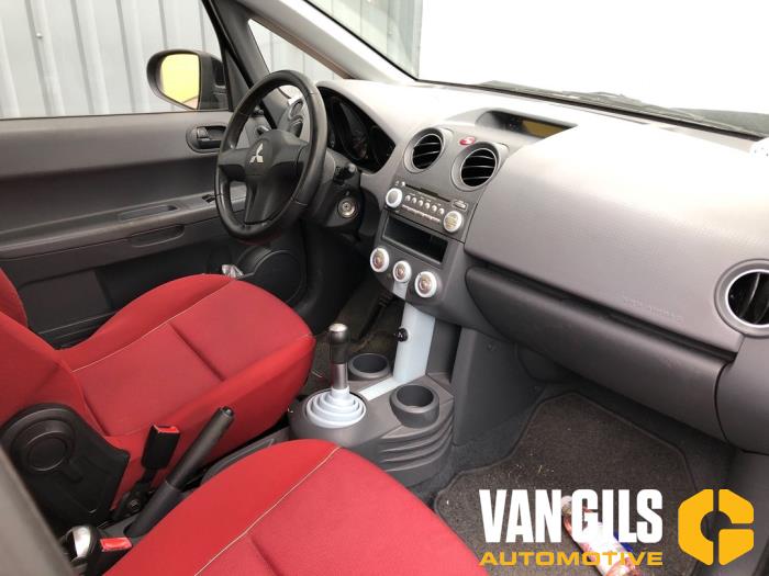 Mitsubishi Colt 2006 - VanGilsAutomotive