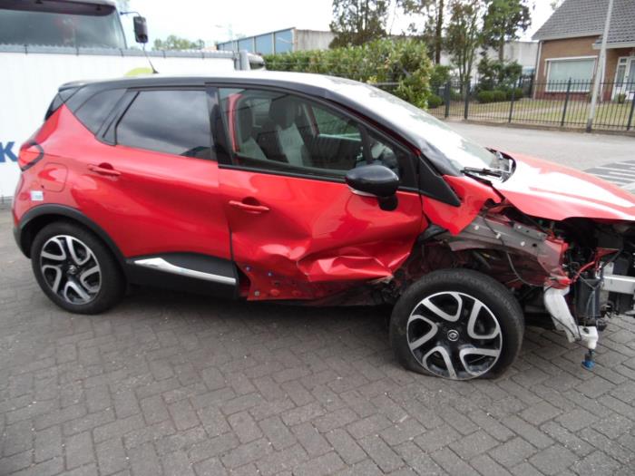 Renault Captur 1.2 TCE 16V EDC Sloopvoertuig (2017, Rood)