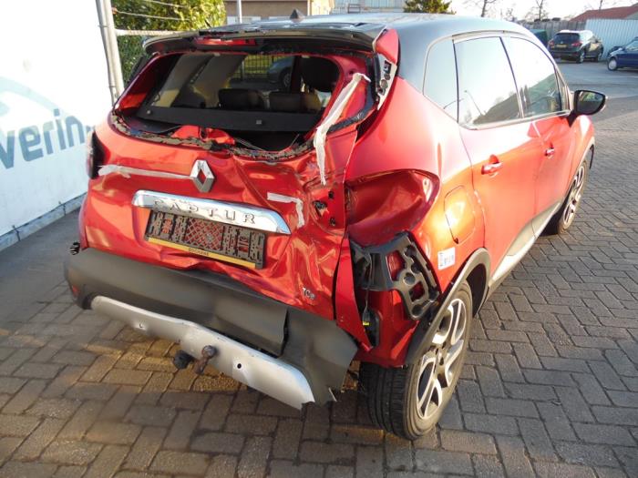 Renault Captur 0.9 Energy TCE 12V Sloopvoertuig (2015, Rood)