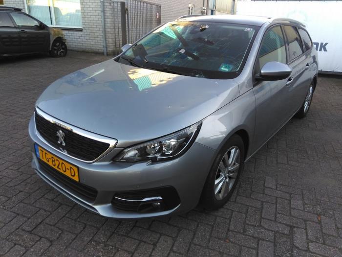 Peugeot 308 SW 1.2 12V e-THP PureTech 110 Sloopvoertuig (2018, Grijs)