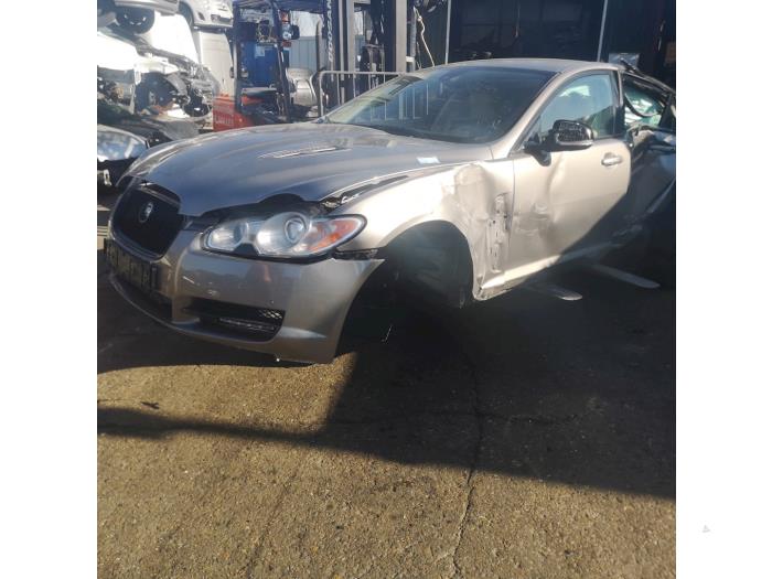 Jaguar XF (CC9) 3.0 D V6 24V (sloop, bouwjaar 2009, kleur Bruin ...