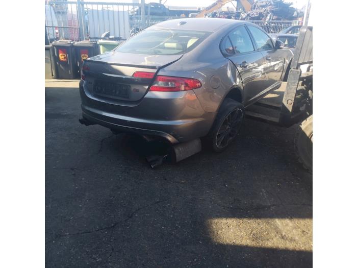 Jaguar XF (CC9) 3.0 D V6 24V (sloop, bouwjaar 2009, kleur Bruin ...