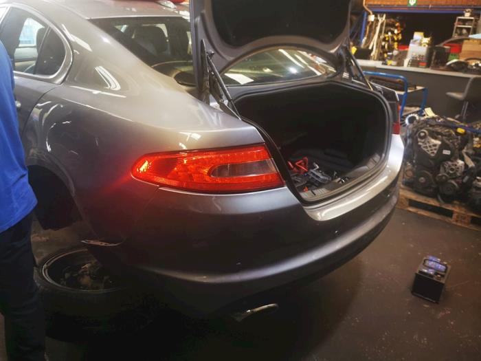 Jaguar XF (CC9) 2.7 D V6 24V (sloop, bouwjaar 2008, kleur Grijs ...