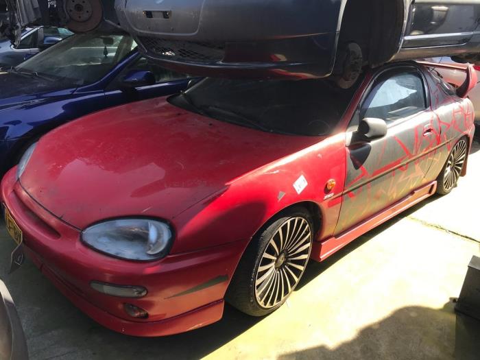 Mazda MX-3 1.6i 16V Sloopvoertuig (1995, Rood)