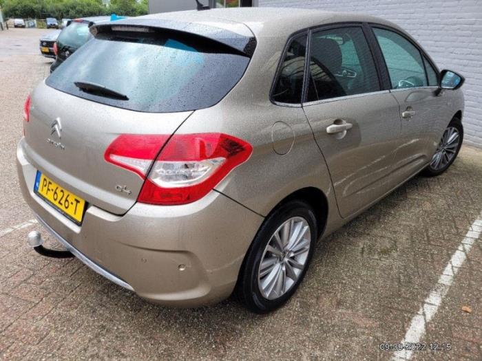 Citroen C4 Berline 1.6 16V VTi Sloopvoertuig (2011, Bruin)