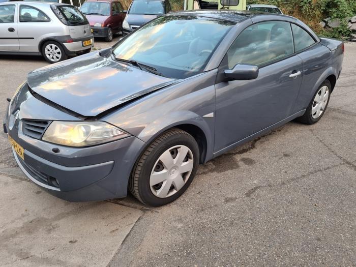 Renault Megane II CC 2.0 16V Sloopvoertuig (2006, Grijs)