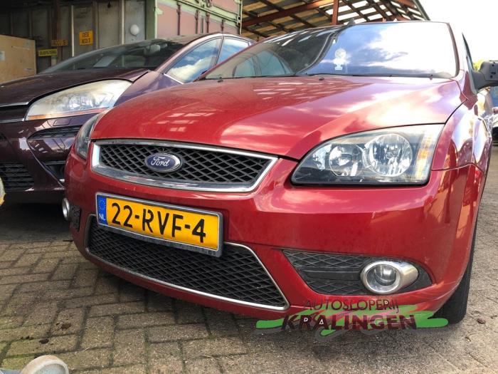 Ford Focus 2 C+C 2.0 TDCi 16V Sloopvoertuig (2007, Rood)