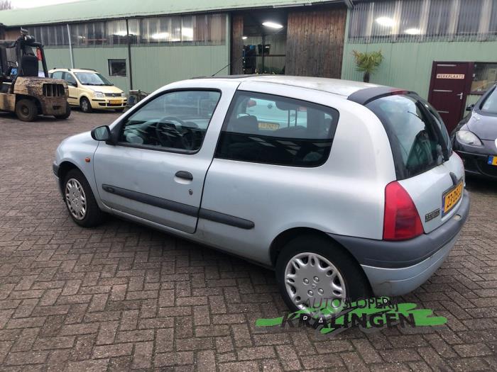 Renault Clio II 1.4 Occasion (1999, Grijs)