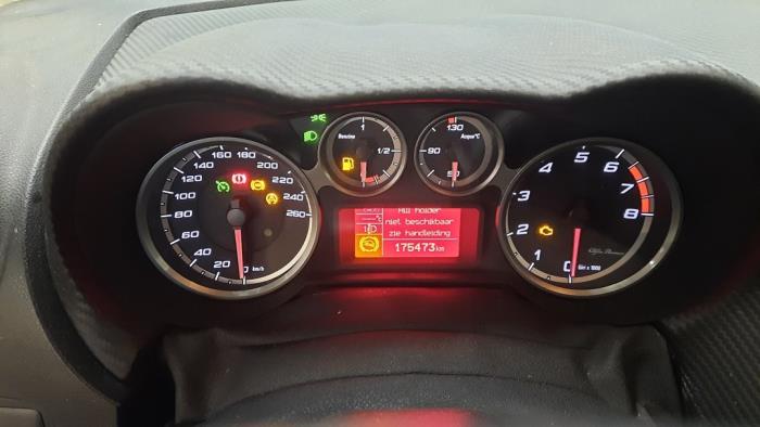 Alfa Romeo MiTo 1.4 TB 16V Sloopvoertuig (2008, Rood)