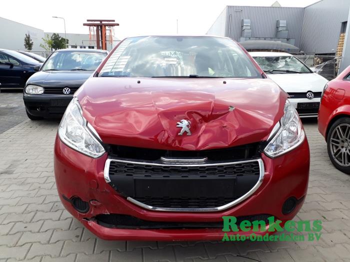 Peugeot 208 I 1.2 Vti 12V PureTech 82 Sloopvoertuig (2014, Rood)