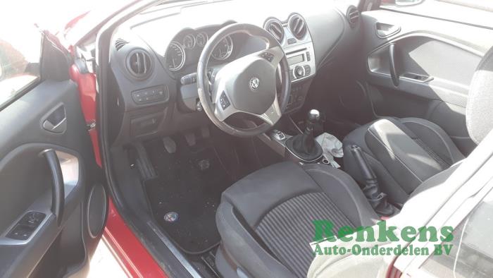 Alfa Romeo MiTo 1.4 TB 16V Sloopvoertuig (2008, Rood)