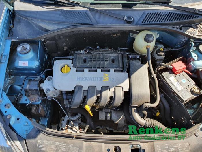 Renault Clio II 1.2 16V Sloopvoertuig (2003, Blauw)