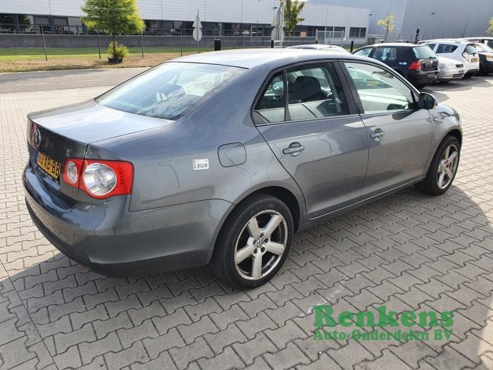 Volkswagen Jetta III 1.6 FSI 16V Sloopvoertuig (2007, Grijs)