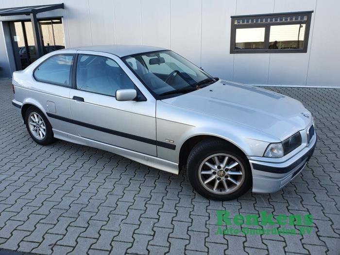 BMW 3 serie Compact 316i Sloopvoertuig (2000, Zilvergrijs)