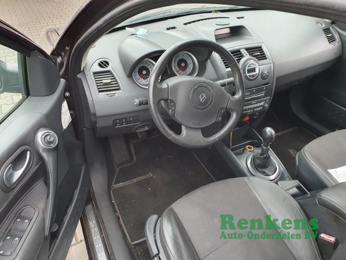 Renault Megane II 2.0 16V Sloopvoertuig (2005, Paars)