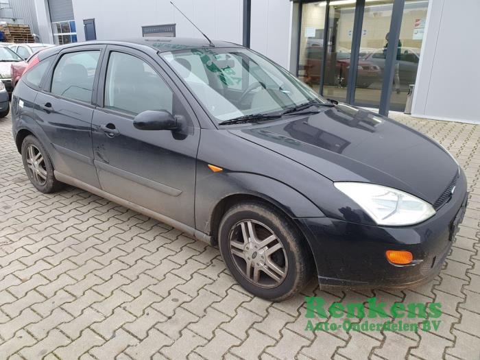 Ford Focus 1 1.8 16V Sloopvoertuig (2000, Zwart)