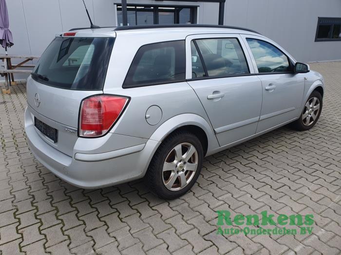 Opel Astra H SW 1.9 CDTi 100 Sloopvoertuig (2006, Zilver)