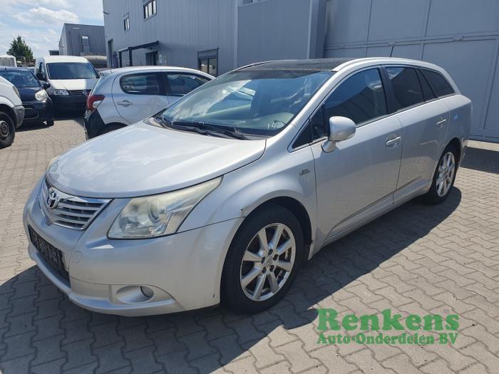 Toyota Avensis Wagon 2.2 16V D-4D-F 180 Sloopvoertuig (2010, Zilver)
