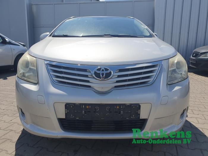 Toyota Avensis Wagon 2.2 16V D-4D-F 180 Sloopvoertuig (2010, Zilver)
