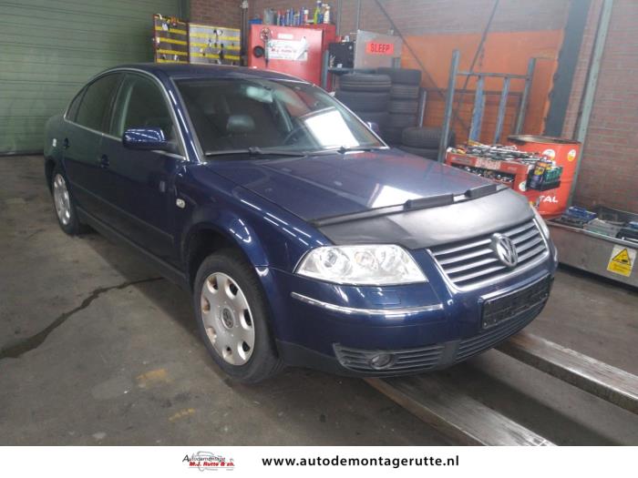 Volkswagen Passat 2.3 V5 20V Sloopvoertuig (2002, Blauw)
