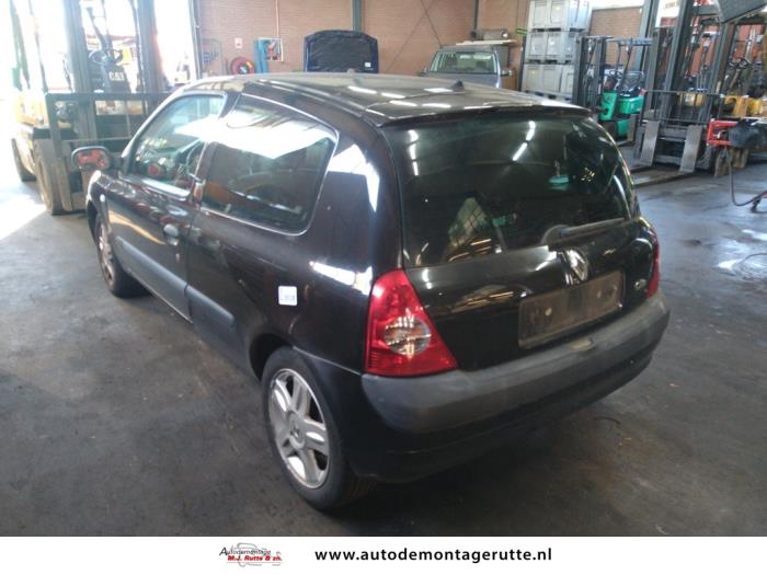 Renault Clio II 1.4 16V Sloopvoertuig (2004, Zwart)