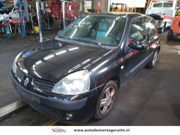 Renault Clio II 1.4 16V Sloopvoertuig (2004, Zwart)