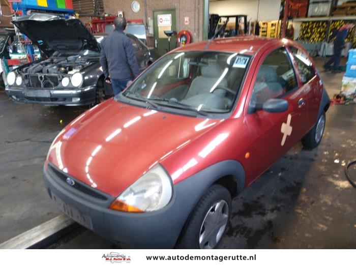 Ford Ka I 1.3i Sloopvoertuig (2000, Rood)