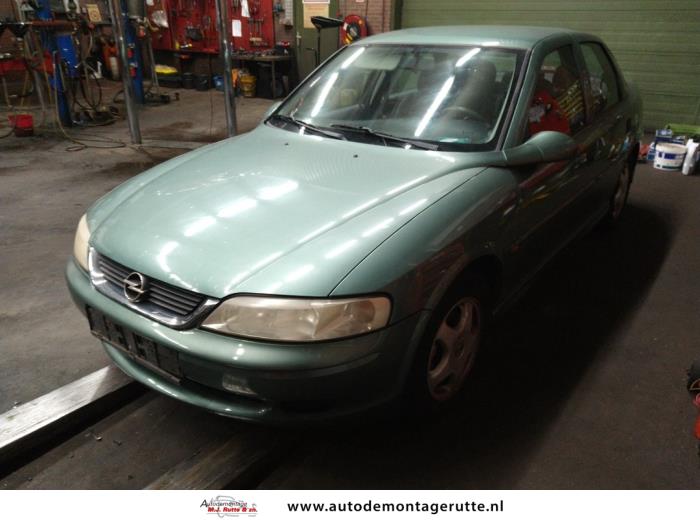Opel Vectra B 1.6 16V Ecotec Sloopvoertuig (1999, Groen)
